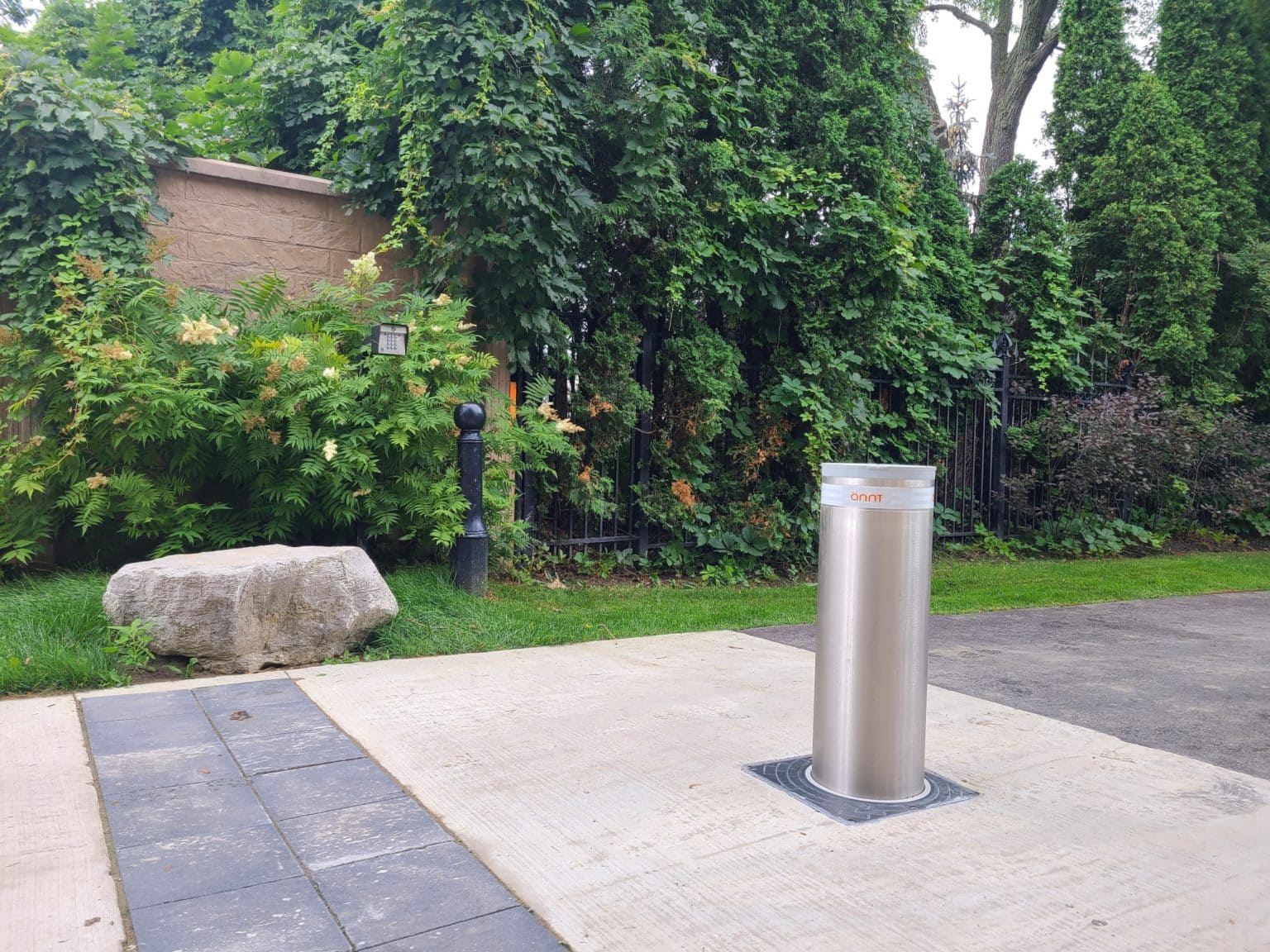 gallery | ännT™ | Perimeter Protection Products